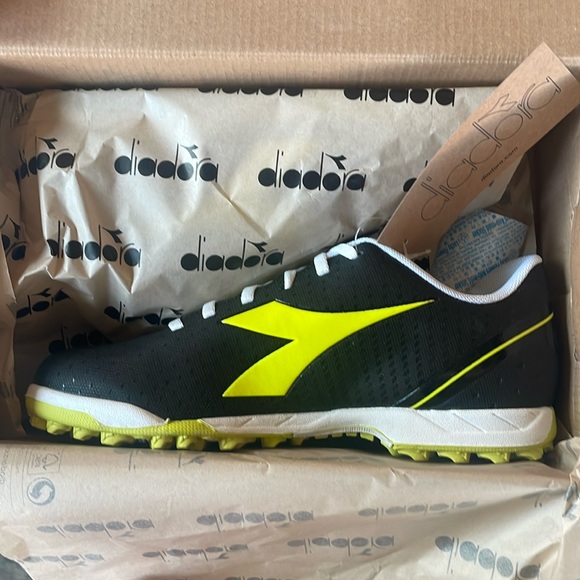 Diadora | Shoes | Diadora Pichichi 5 Unisex Turf Soccer Cleats Jr ...